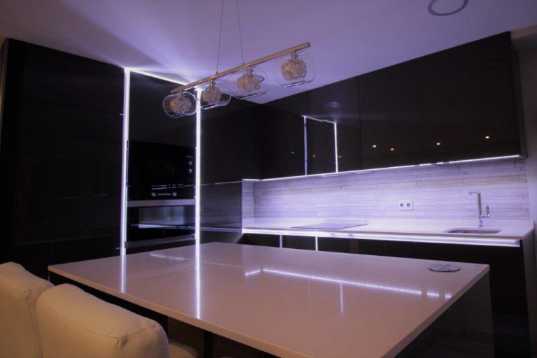 Tiras de led para tu cocina, ¡todo un acierto! - Reformas de viviendas ...